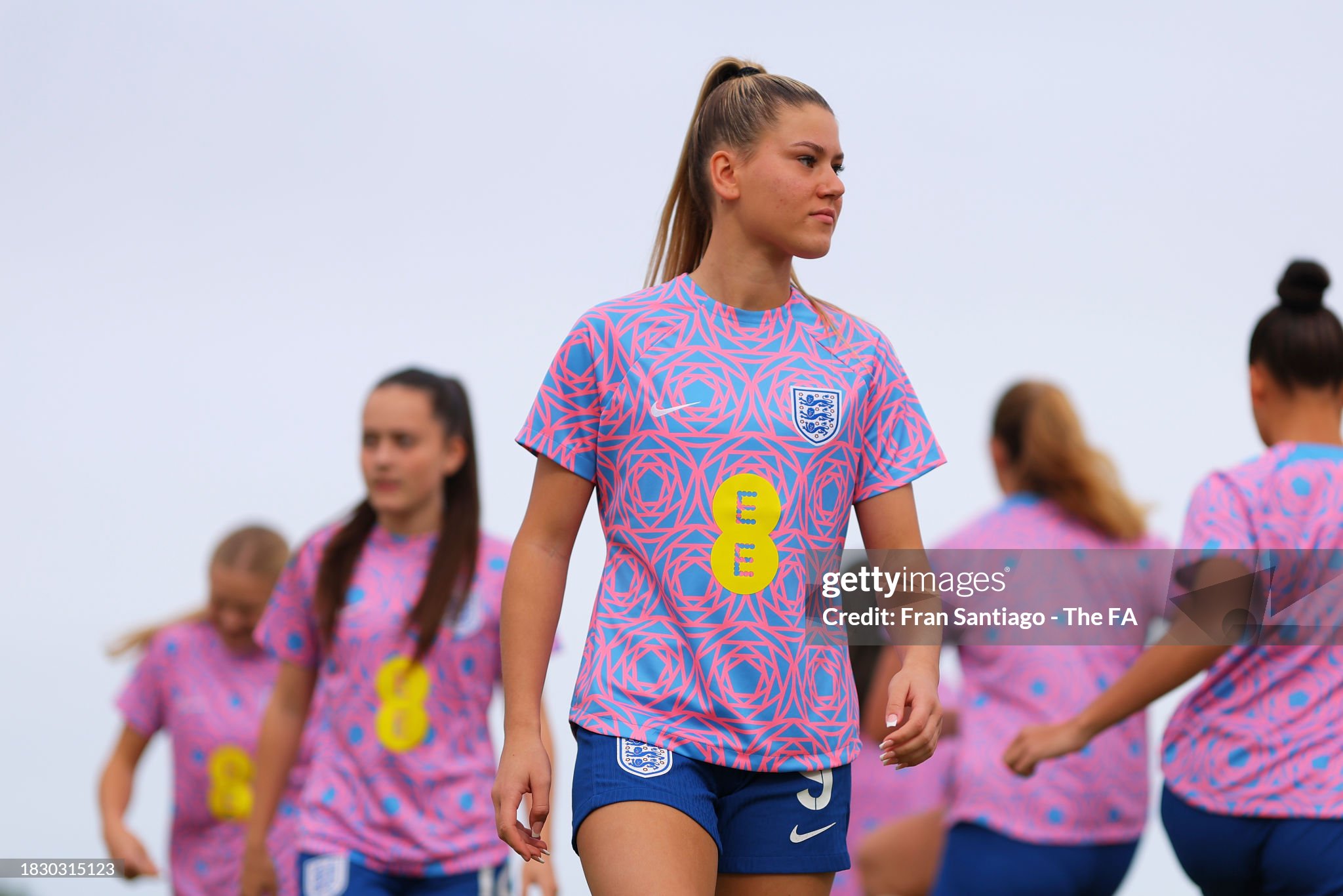 Manchester City announce the signing of Poppy Pritchard on a three and ...