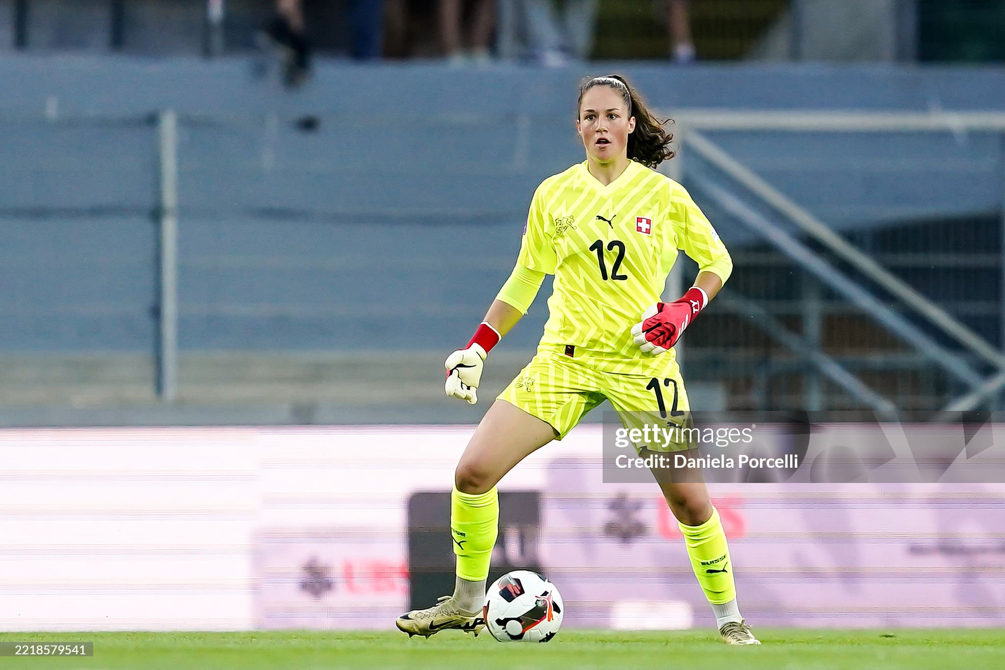 Chelsea complete deal to sign Switzerland goalkeeper - The Halfway Line